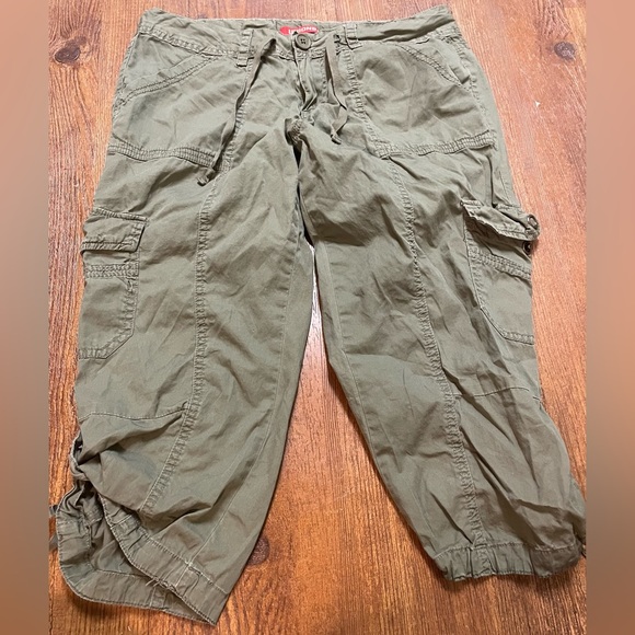 UNIONBAY | Pants & Jumpsuits | Union Bay Capris | Poshmark